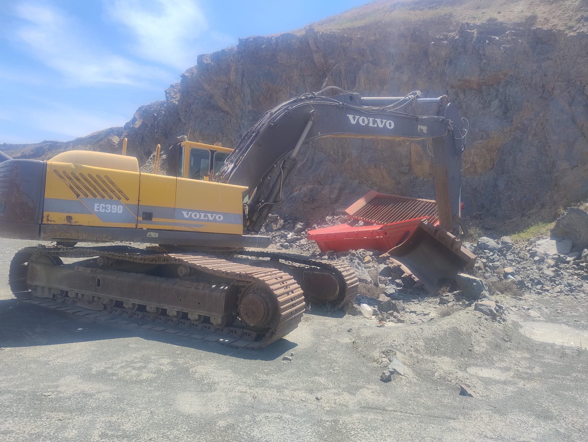 Auto :: Vehicule utilitare :: Excavator Volvo EC390